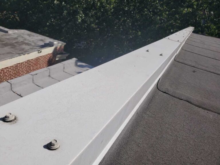 Fasteners In a Horizontal surface of a Roof System - Dupont